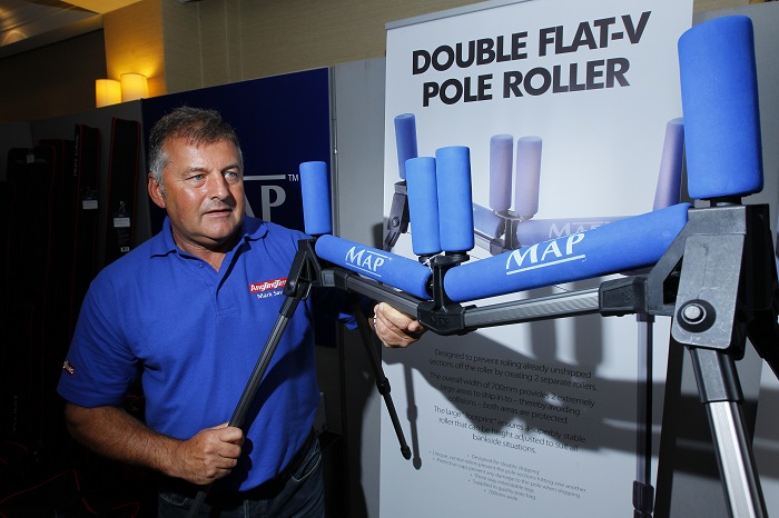 Map DOUBLE Flat V Pole Roller - £66.99