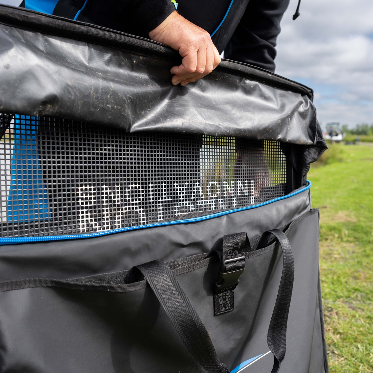 Preston Innovations Supera X Tray Bag - £49.99