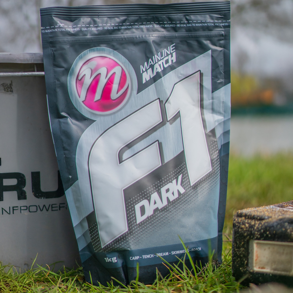 Mainline Match F1 Dark Groundbait 1Kg - £4.99