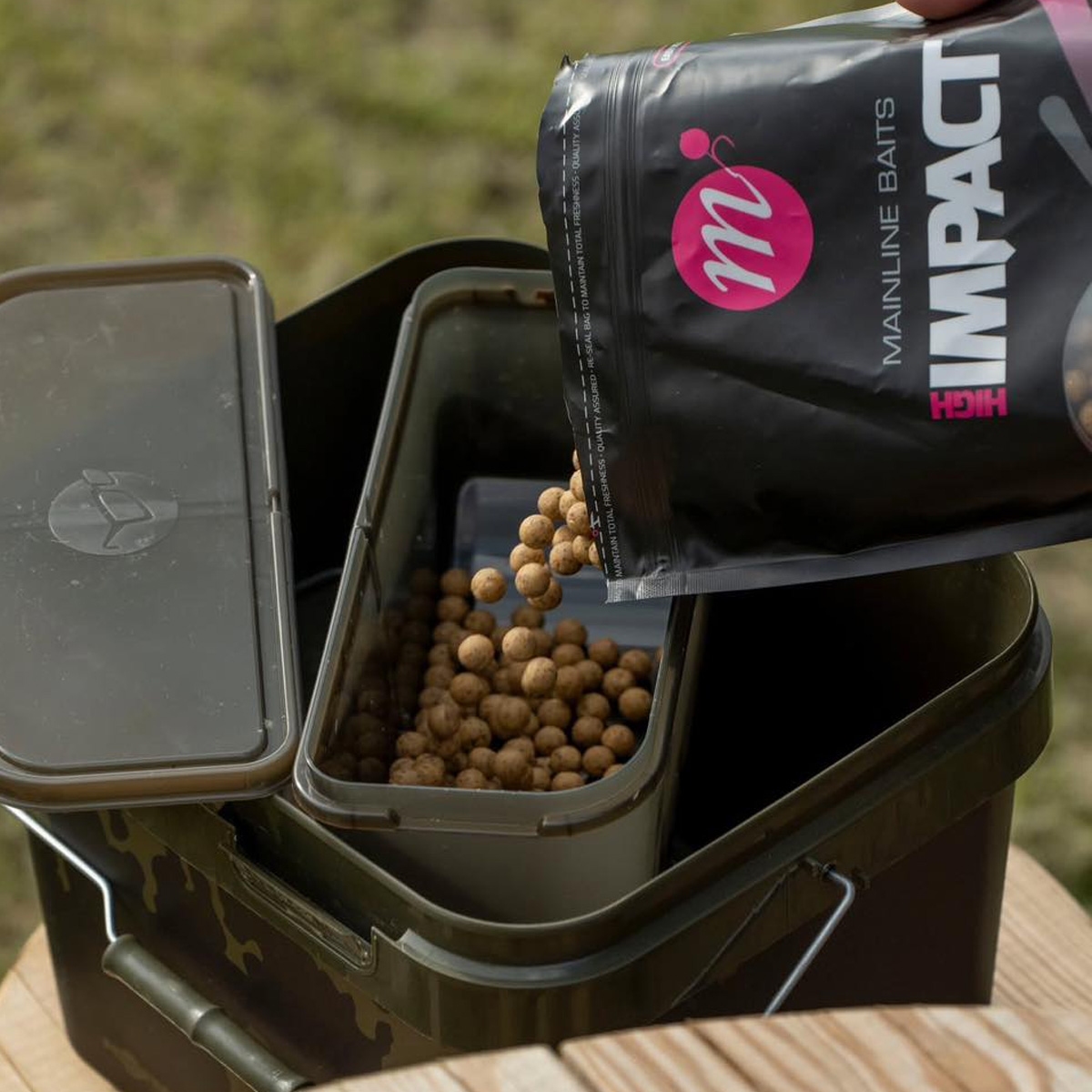 Mainline High Impact Boilies 1kg 10mm - £13.25