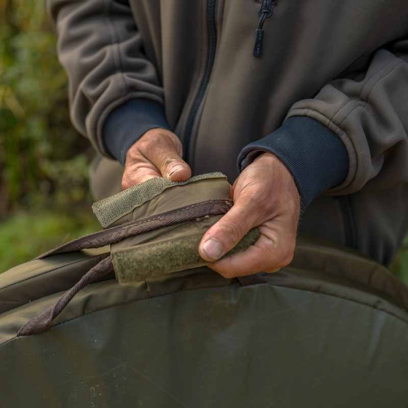 Avid Carp Revolve Folding Flat Mat - £39.99