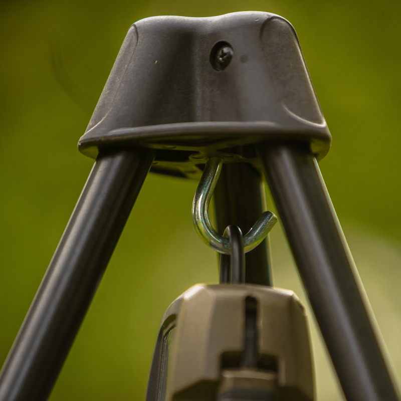 Avid Carp Revolve Weigh Tripod - £44.99
