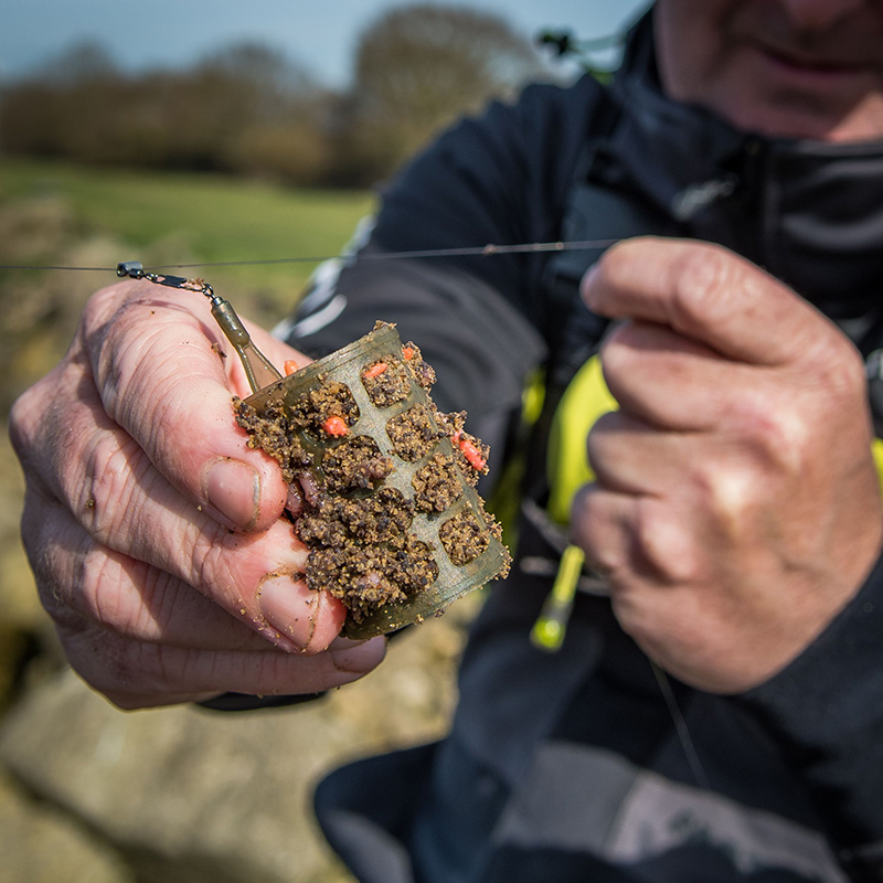 Matrix Plastic Cage Feeders - £2.49
