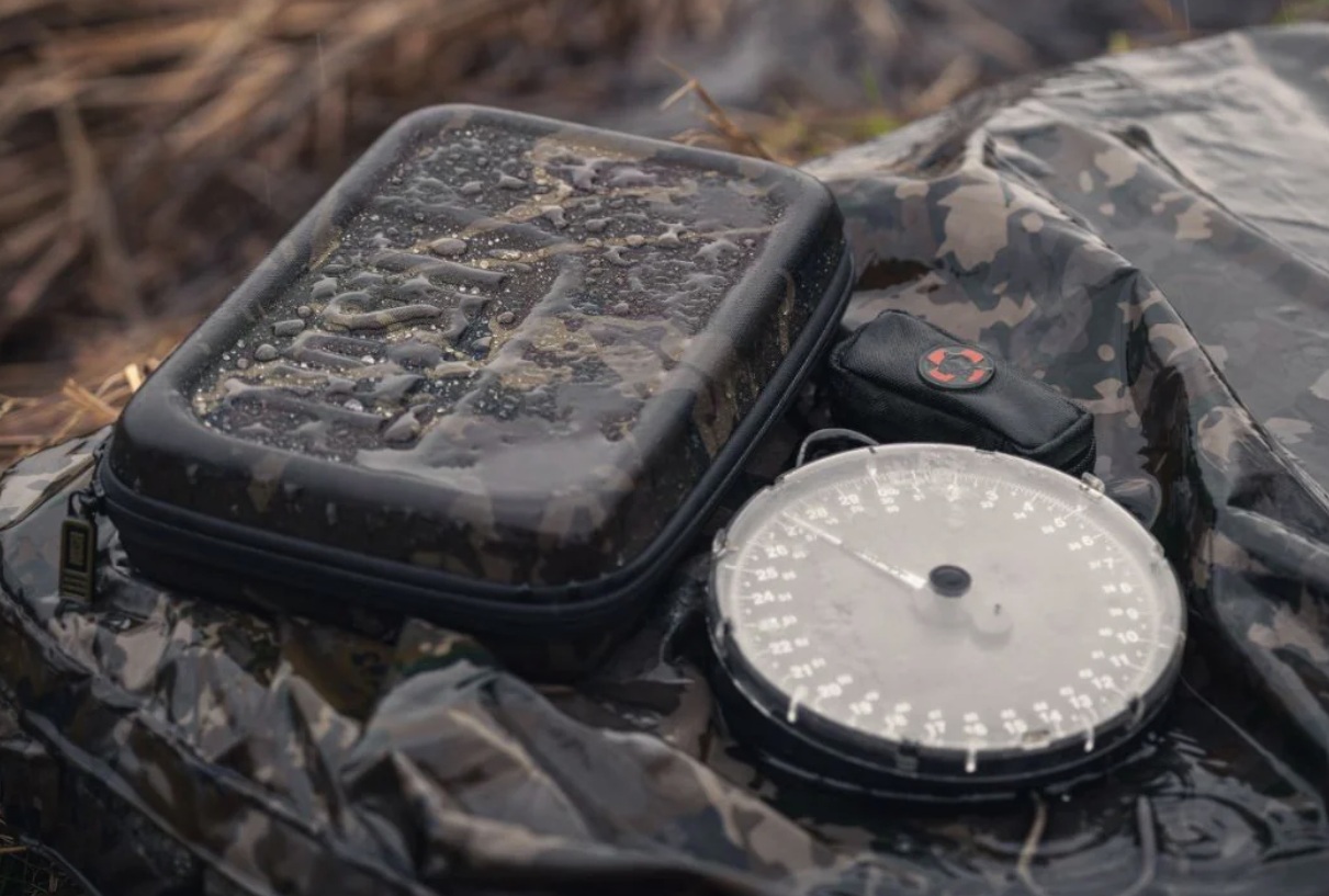 Nash Subterfuge Hi Protect Scales Pouch - £26.99