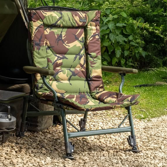 Wychwood Riot Tactical Compact Chair With Arms - £69.99