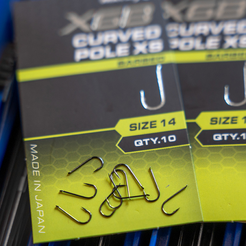 Matrix X6B Curved Pole XS Barbed Spade End Hooks - £1.99