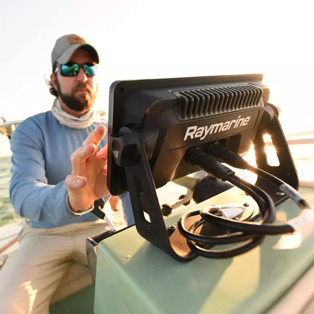 Raymarine Element HV Chart Plotters with CHIRP Sonar - £599.99