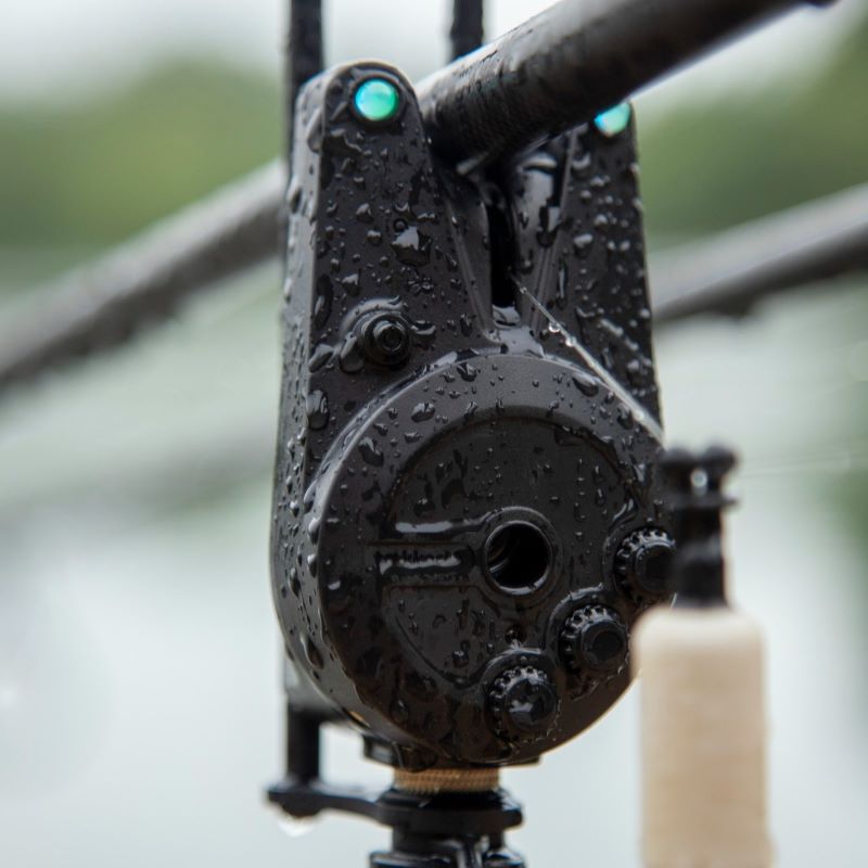 Trakker DB7-R 3 Rod Bite Alarm Set - £299.99