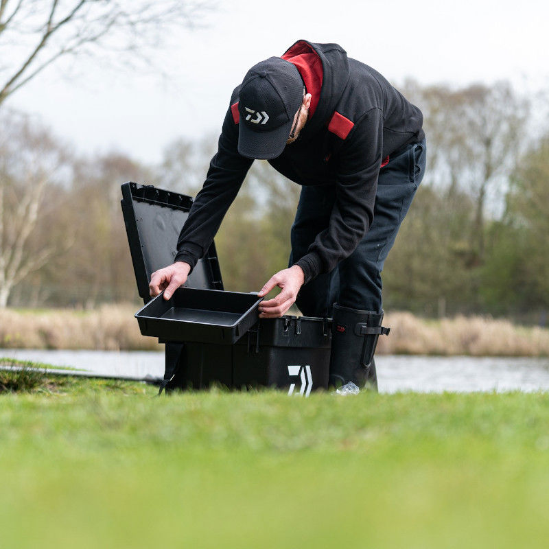Daiwa D-VEC Seat Box Side Tray - £7.00